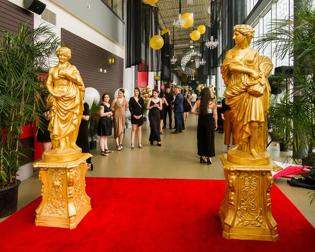 Élixir Marketing Olfactif participe au Bal Salé, organisé par la Jeune ...